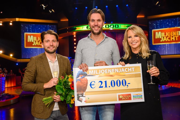 Wouter uit Groesbeek wint 21.000 euro bij tv-show Postcode Loterij ...