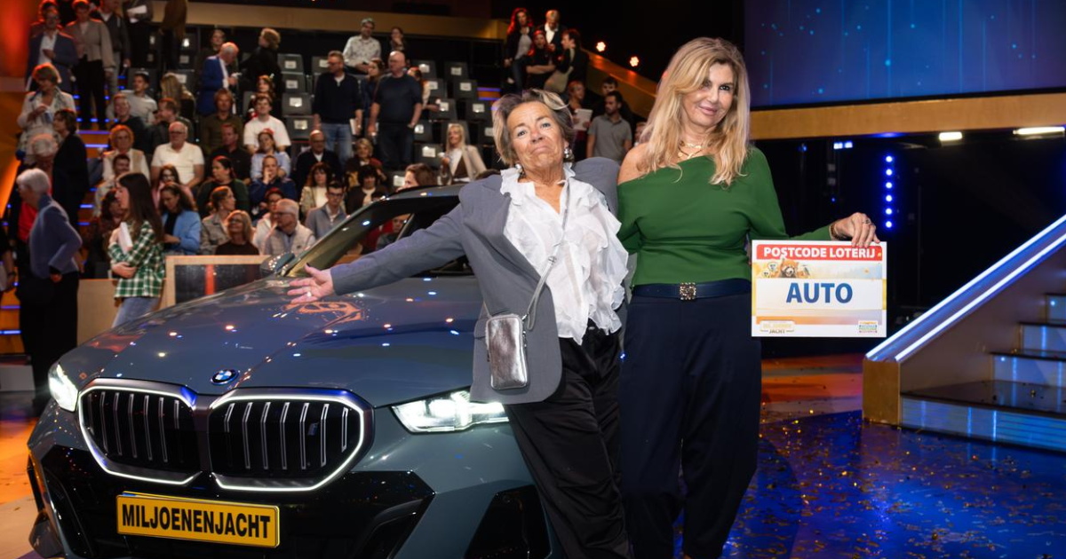 Annette uit Amsterdam wint nieuwe auto bij Postcode Loterij ...