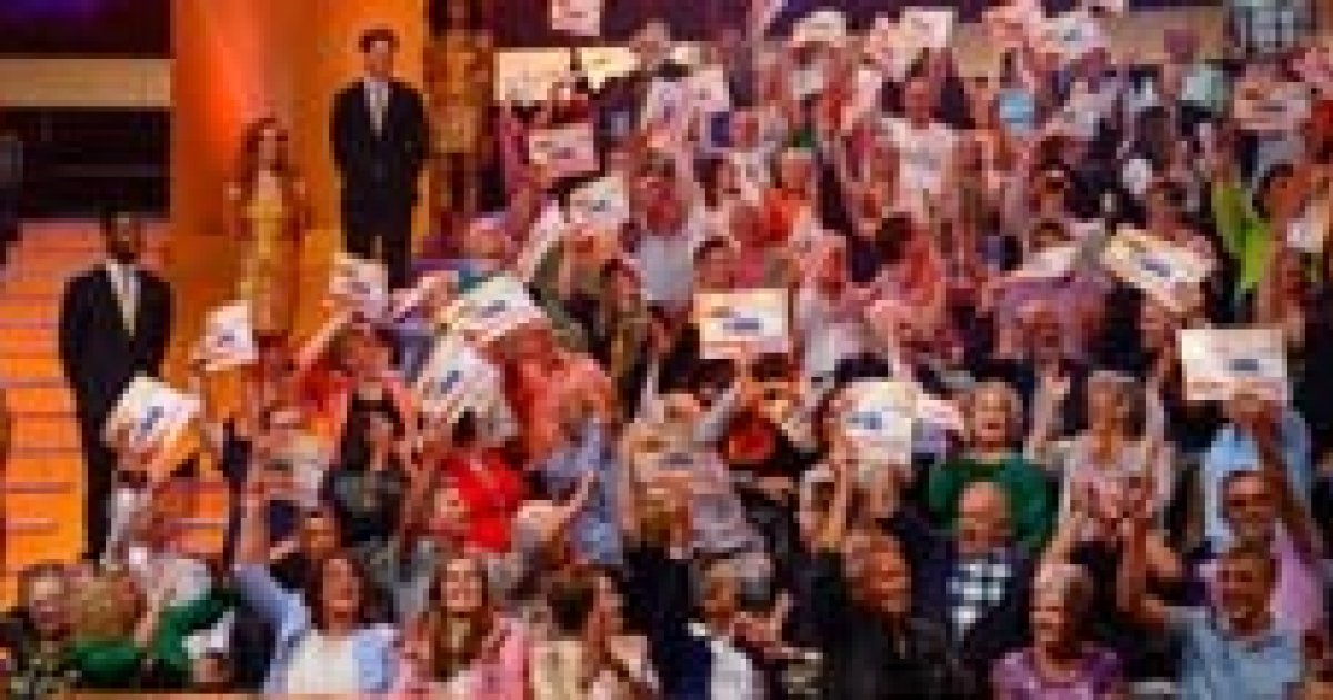 Inwoners Klaaswaal winnen samen 25.000 euro bij tv-show Miljoenenjacht ...